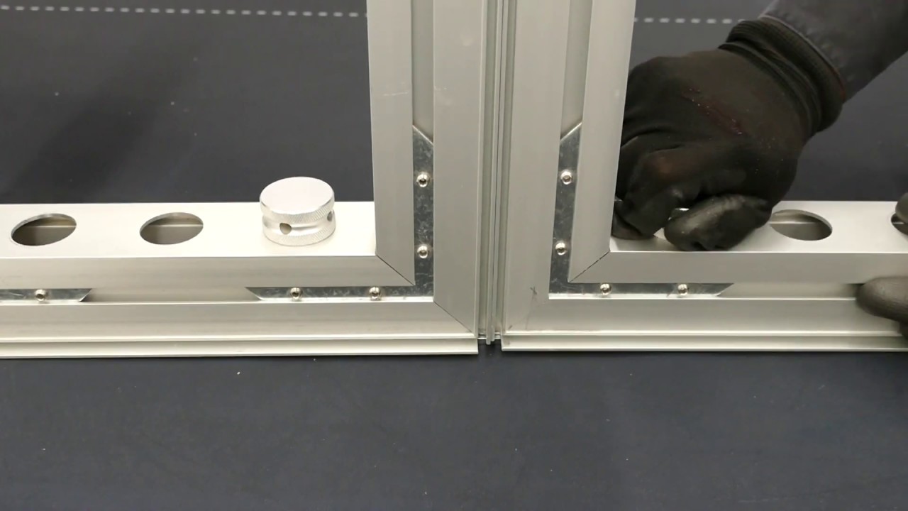 ModCo Modular Displays - 180° Connector - YouTube