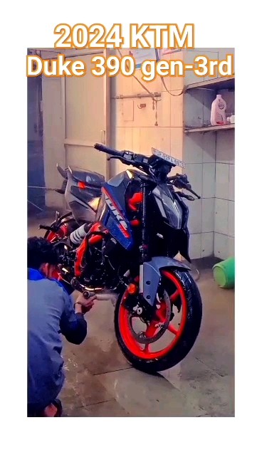 KTM'S duke 390 🧡gen-rd Washing 🔥- Chapri or Not ? 😈 - #shorts #duke # ...