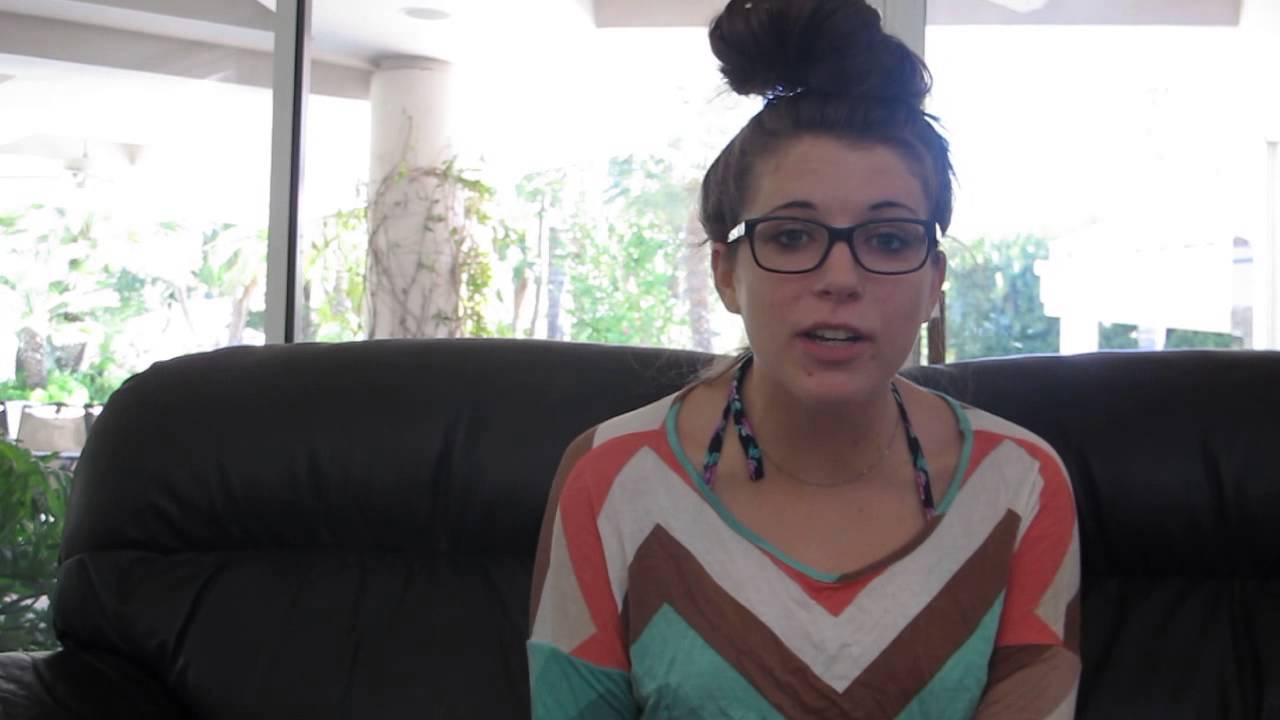 Big Brother Nicole-Super Fan Imitation-Season 16 - YouTube