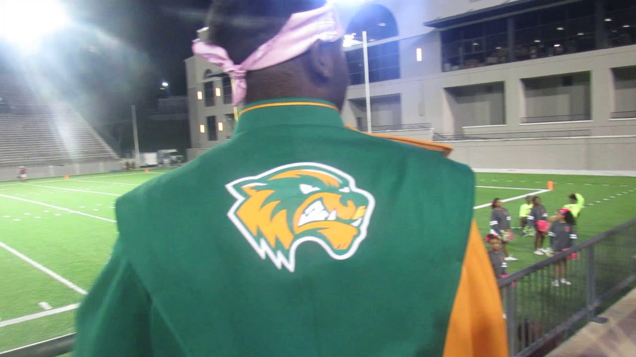 Carver Montgomery Wolverines Marching Band Senior Night (2017) Get Up ...