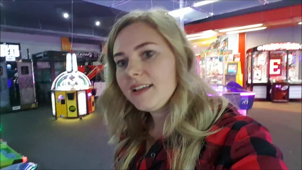 HAVING FUN AT INNALOO TIMEZONE ARCADE - YouTube