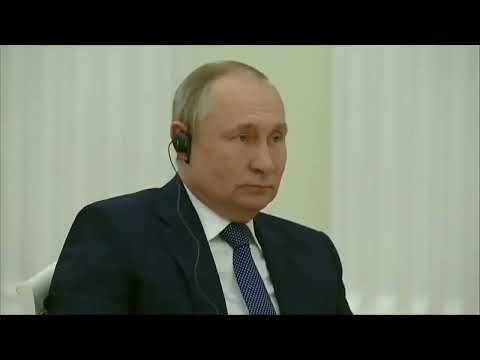 Vladimir Putin ve Macron görüşmesi (komik montaj)