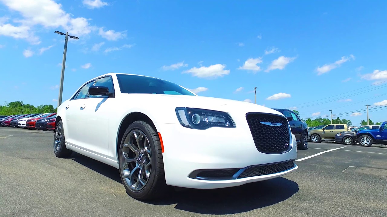 2018 Chrysler 300 Walkaround Review- Milton, FL - YouTube