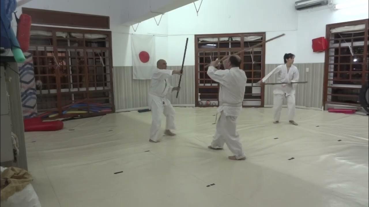 Kumi Jo - Buki waza - Aikido - YouTube