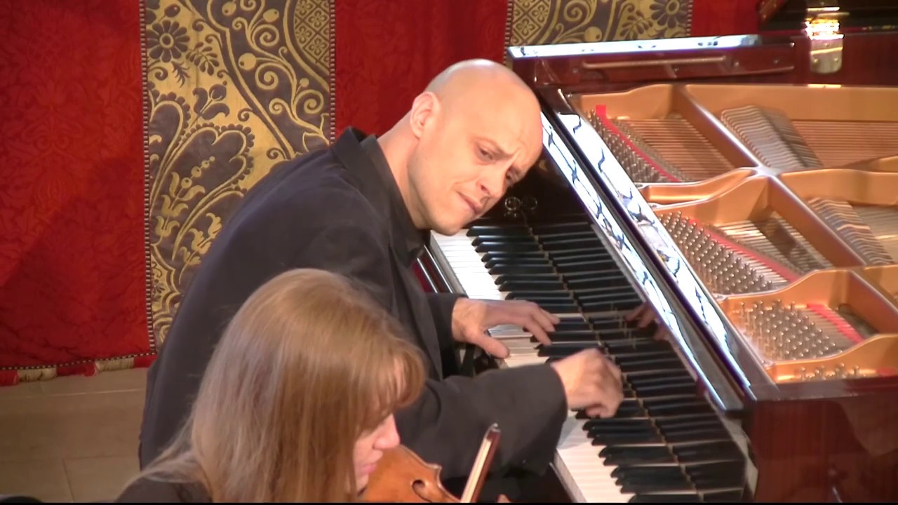Viv McLean and the Adderbury Ensemble play Mozart: Piano concerto K414 ...