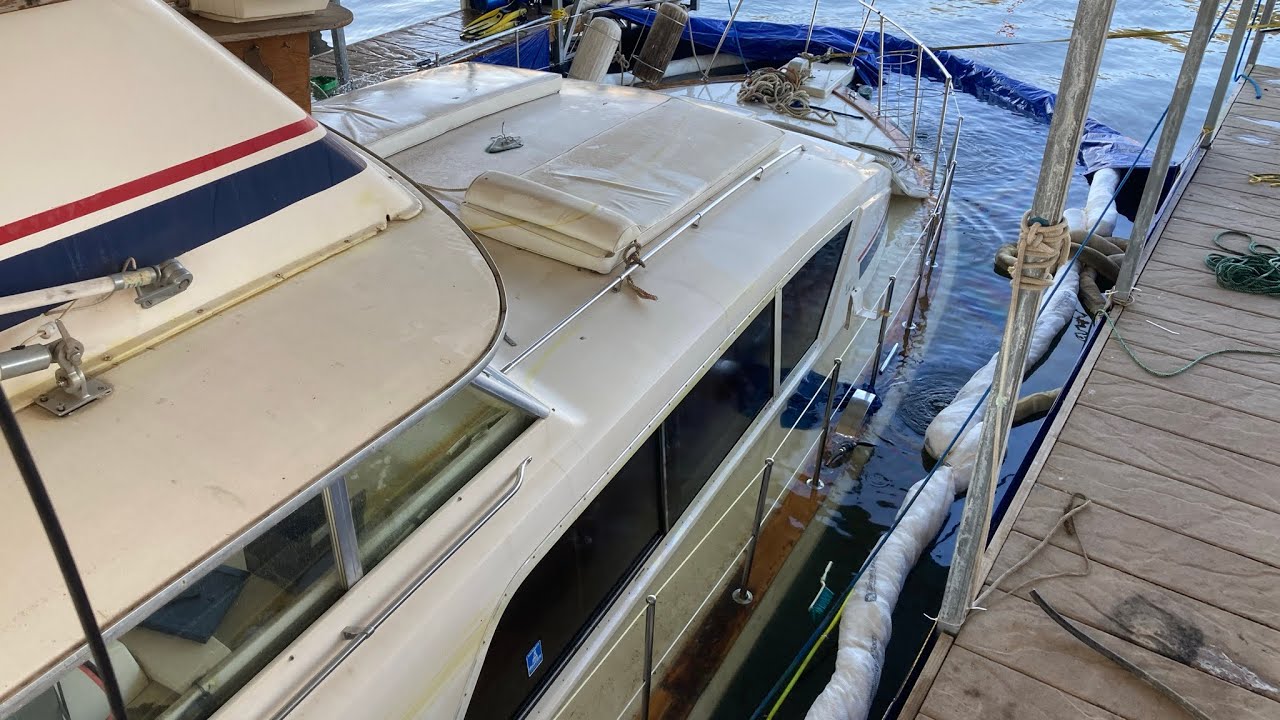 1980 41’ Chris Craft Commander 410 Salvage Part 1 - YouTube