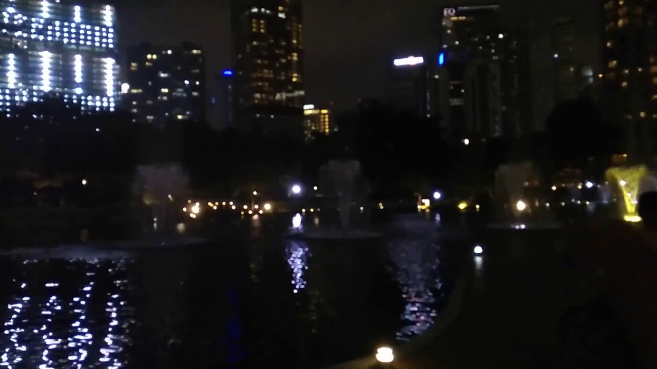 Night time inside klcc - YouTube