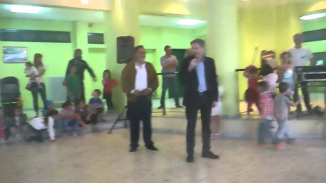Απονομη επαινων στην κα Γιαννουλα Ντινα απο τον Δημαρχο Λαγκαδα κο ...