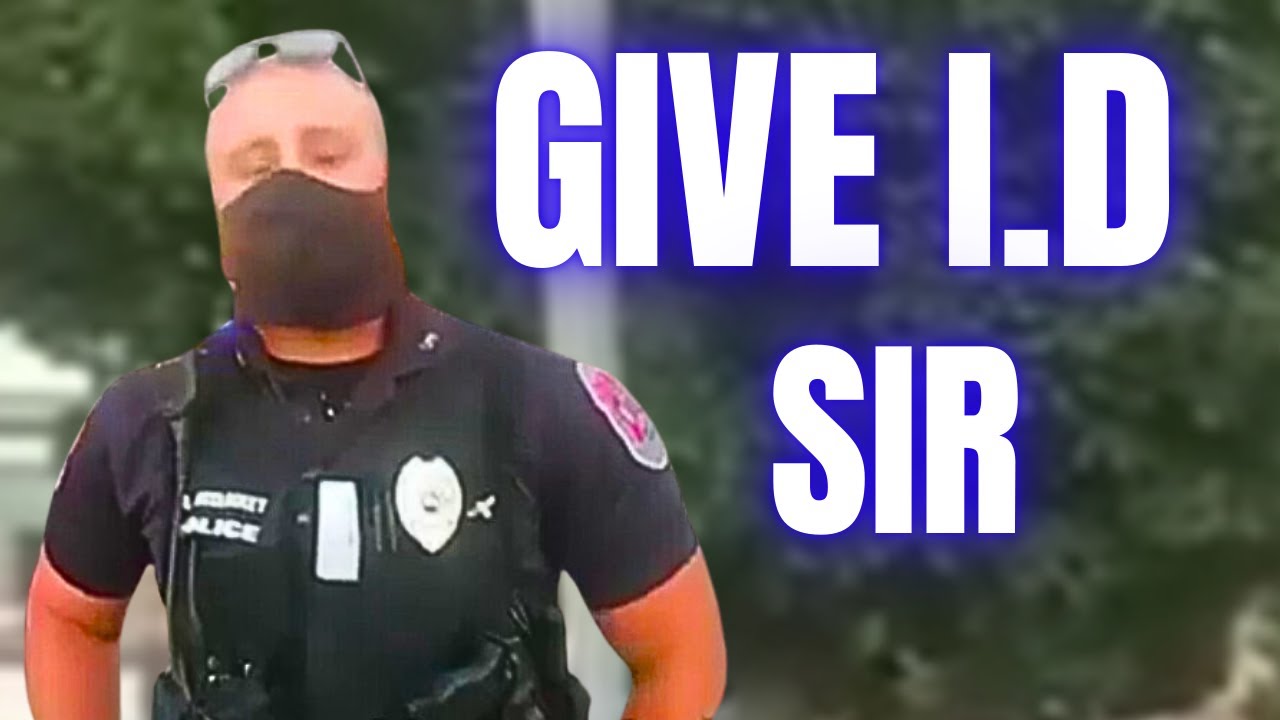 5 Cops SURROUND Man For Filming A Streetlight (Intimidation Tactics 101 ...