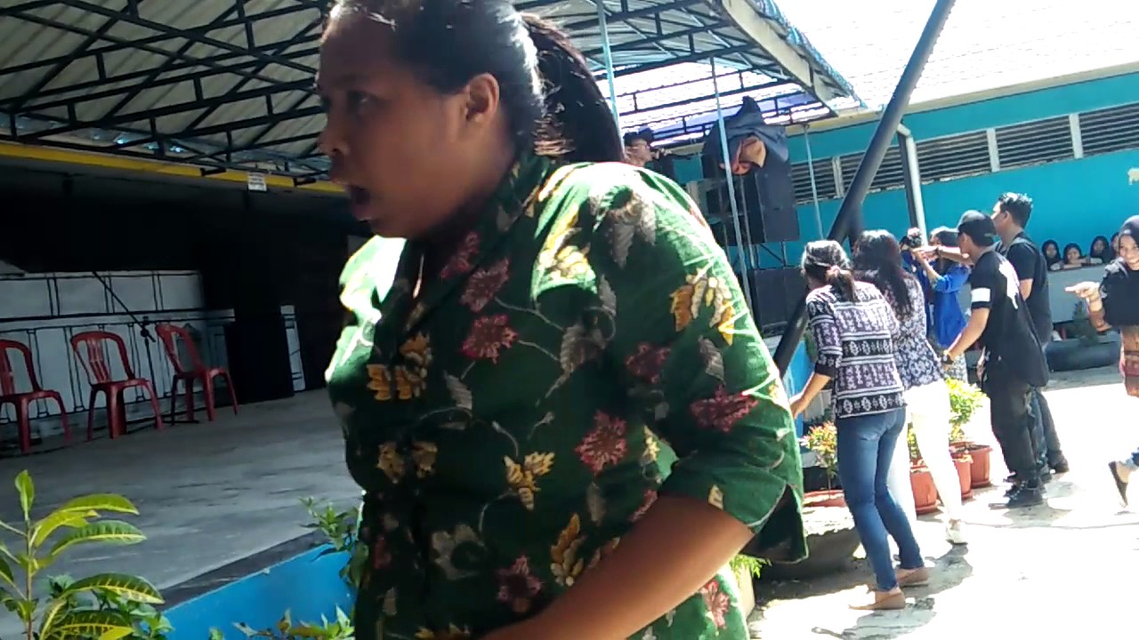 Cover lagu benzooloo - YouTube