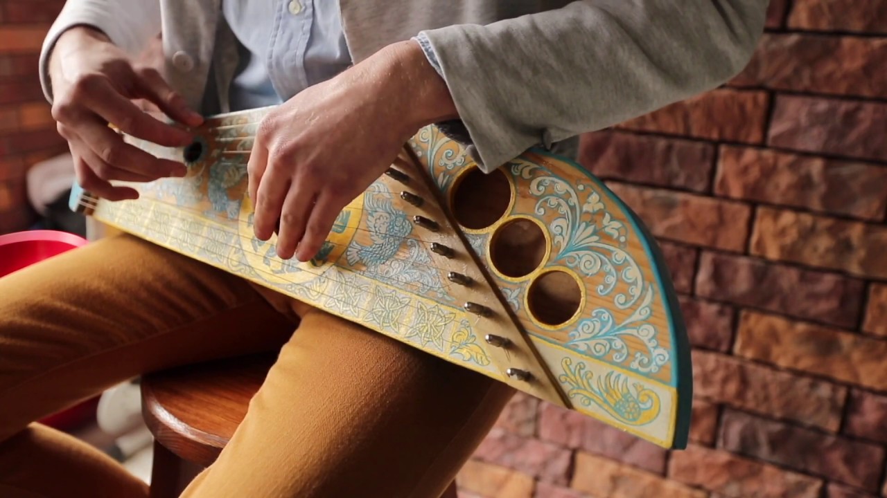 Gusli - Slavic String Musical Instrument - YouTube