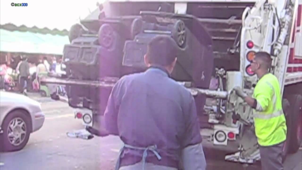 San Francisco Chinatown Evening Garbage Run. - YouTube