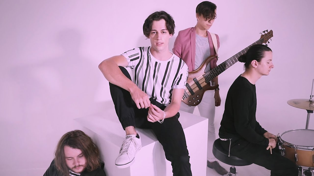 Sunday Avenue - How to Impress (Official Video) - YouTube