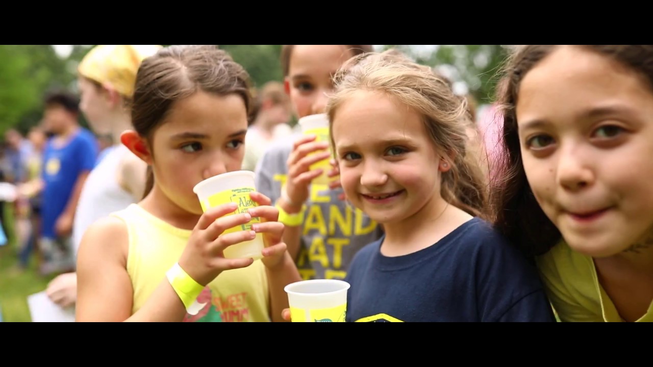 Alex's "Original" Lemonade Stand - YouTube