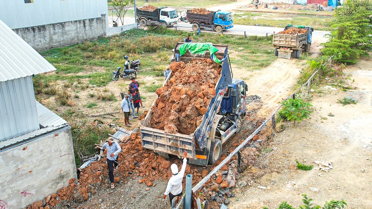 Start New Project! Tipping Soil To Remove Deep Pond With 5Ton Dump ...