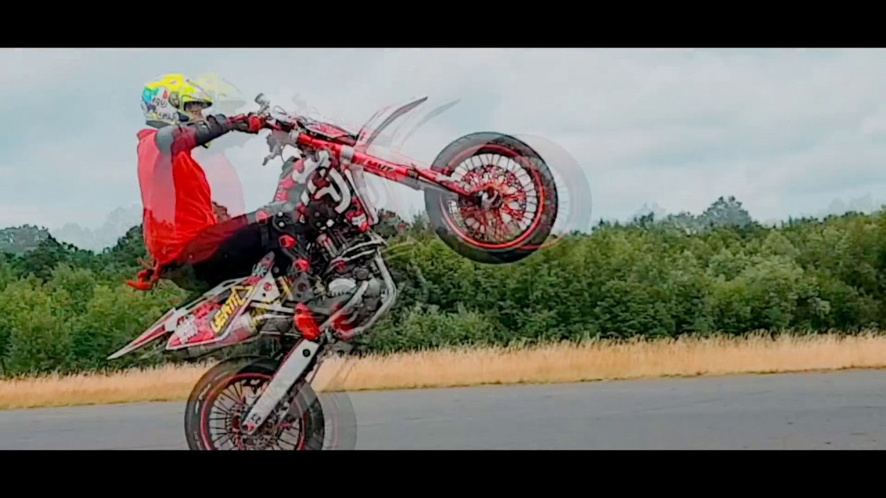 DEIV: Holiday Stunt | SUPERMOTO | HONDA F4i stunt - YouTube