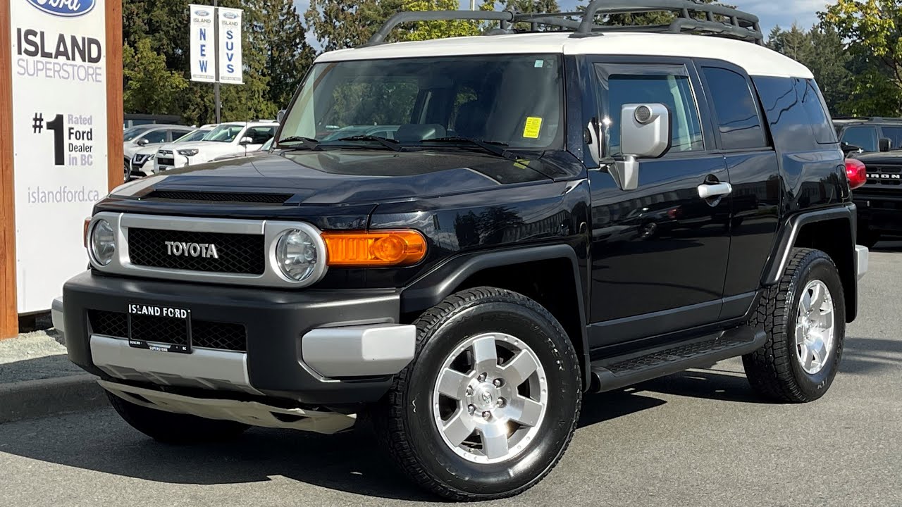 2008 Toyota FJ Cruiser + Roof Rack | Bluetooth, 4X4 Review | Island ...