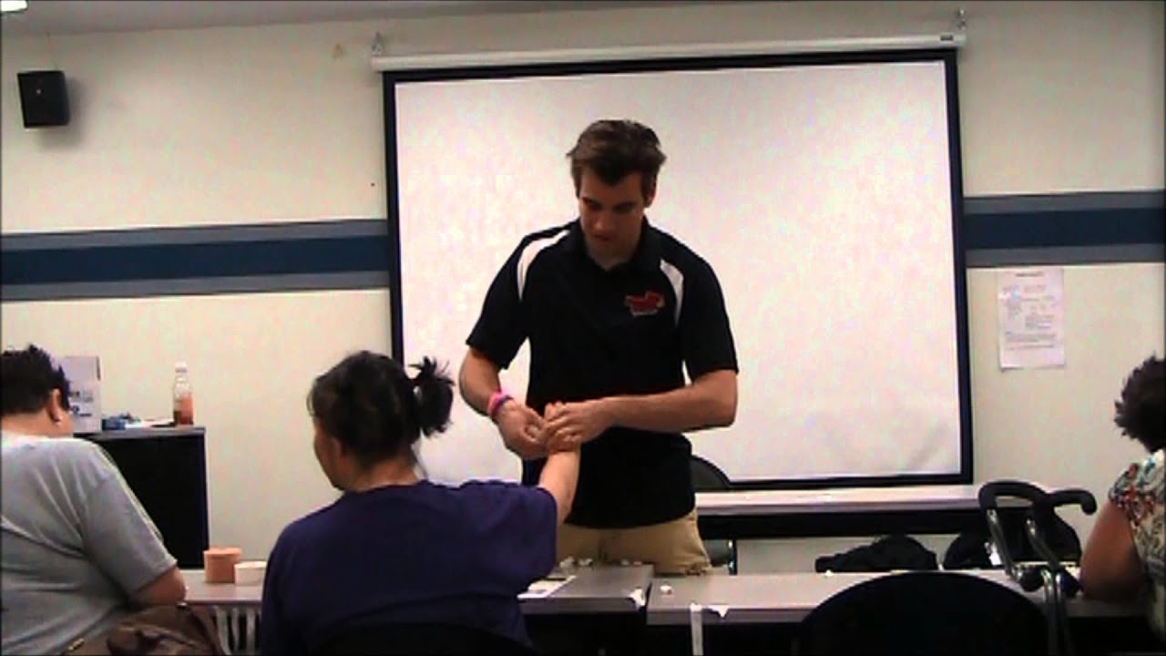 Athletic Taping CTS - Hand & Wrist Taping - YouTube