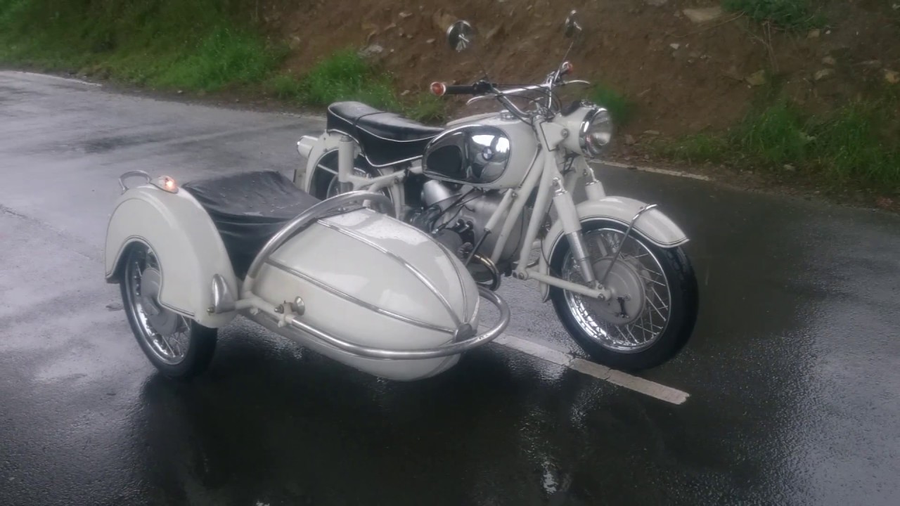 Sidecar BMW R69S bajo la lluvia - YouTube