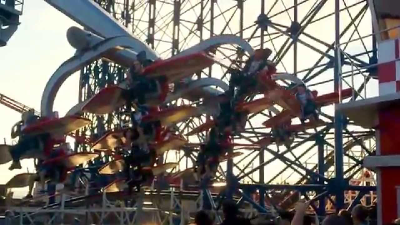 Red Arrows Skyforce Blackpool Pleasure Beach - YouTube