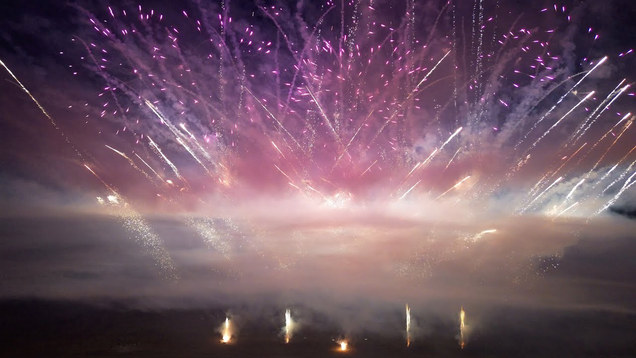 Pyrotecnico “Carolina Pyros” Close Proximity Firework Show! - YouTube