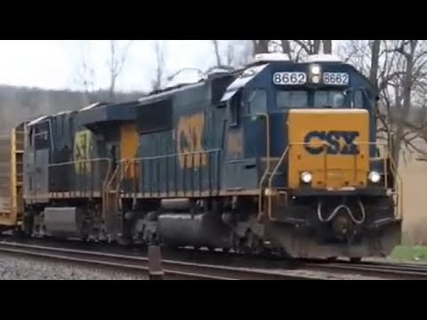 CSX SD50-3 8662 leads Q368-05 past Schenectady NY - YouTube
