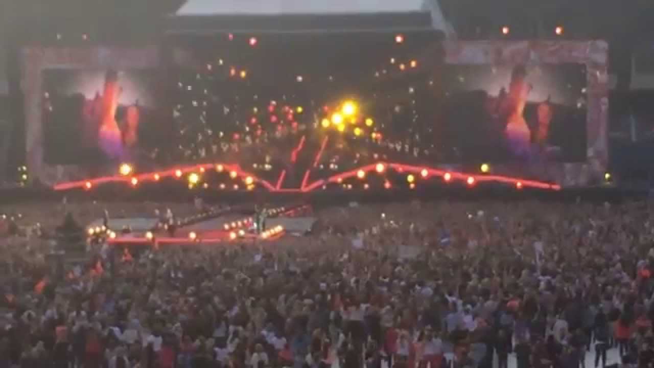 Happily (Without Harry's Vocals) - One Direction (Edinburgh - YouTube