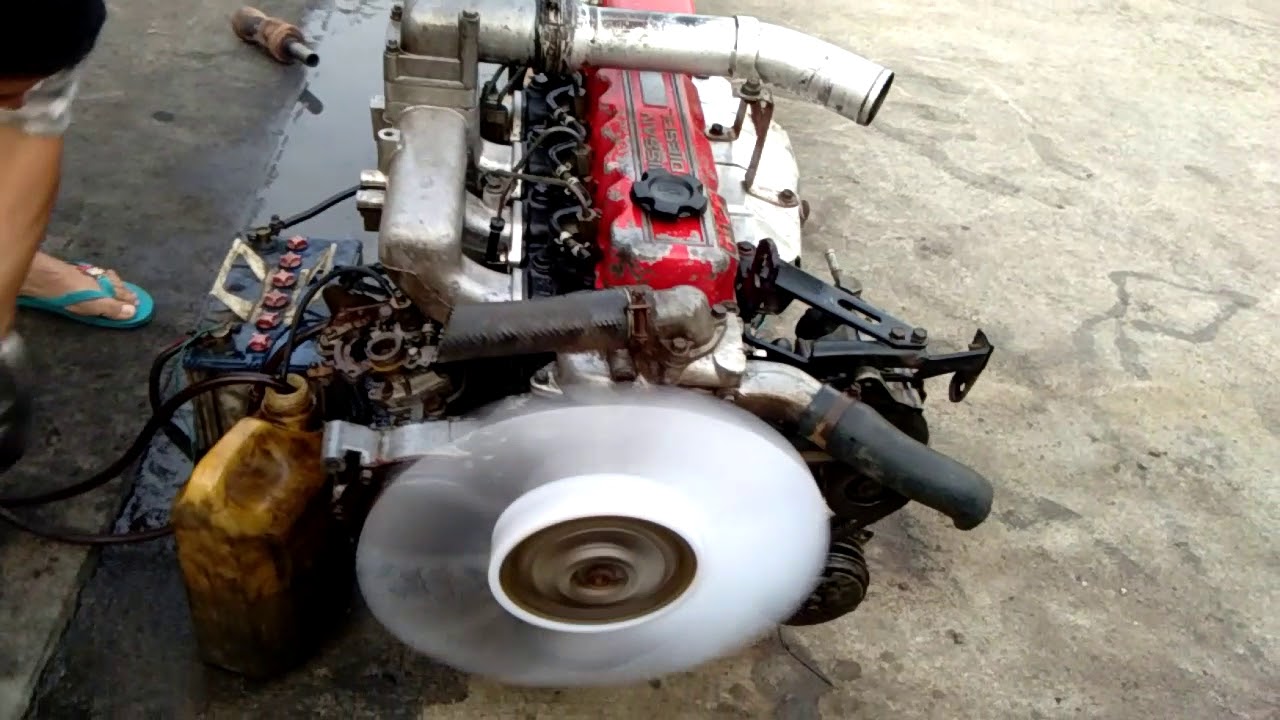 Nissan Bd25 - YouTube