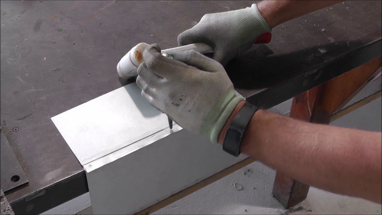 Knockup joint using a pitsburg machine - YouTube