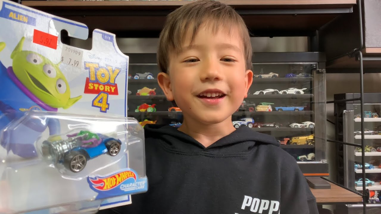 Unboxing Hot Wheels Alien (Toy Story) - YouTube