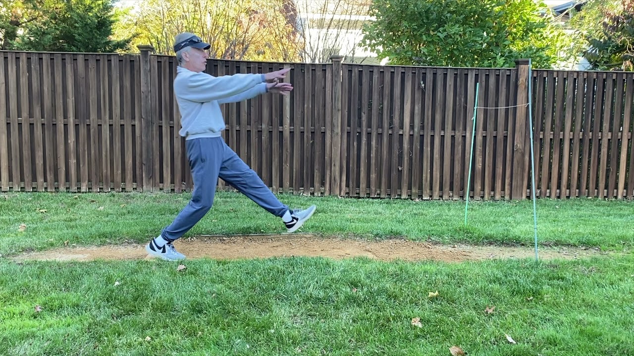 Softball Pitching: The Load - YouTube