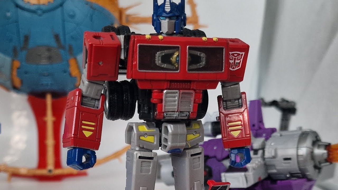 VCR Optimus Prime Transformation | #Transformers #StopMotion #animation ...