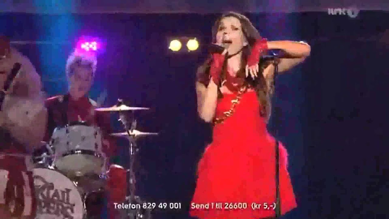 Cocktail Slippers - Keeps On Dancing (Live in MGP 2012) HD - YouTube