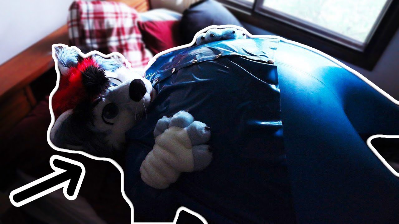 Zaros Steals Xandiel's Blueberry Suit - YouTube