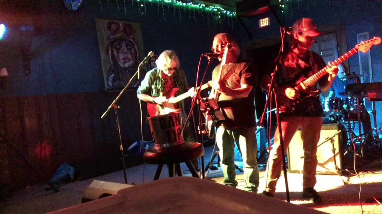 appletones live - YouTube