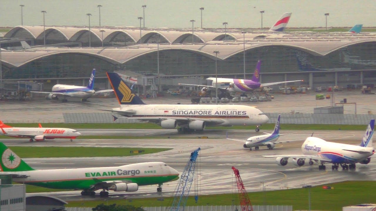 Hong Kong airport aircraft movements plane spotting with atc - YouTube