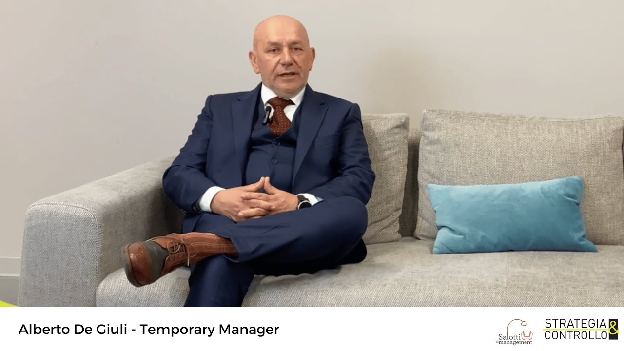 Alberto De Giuli - Un caso di ristrutturazione aziendale - YouTube