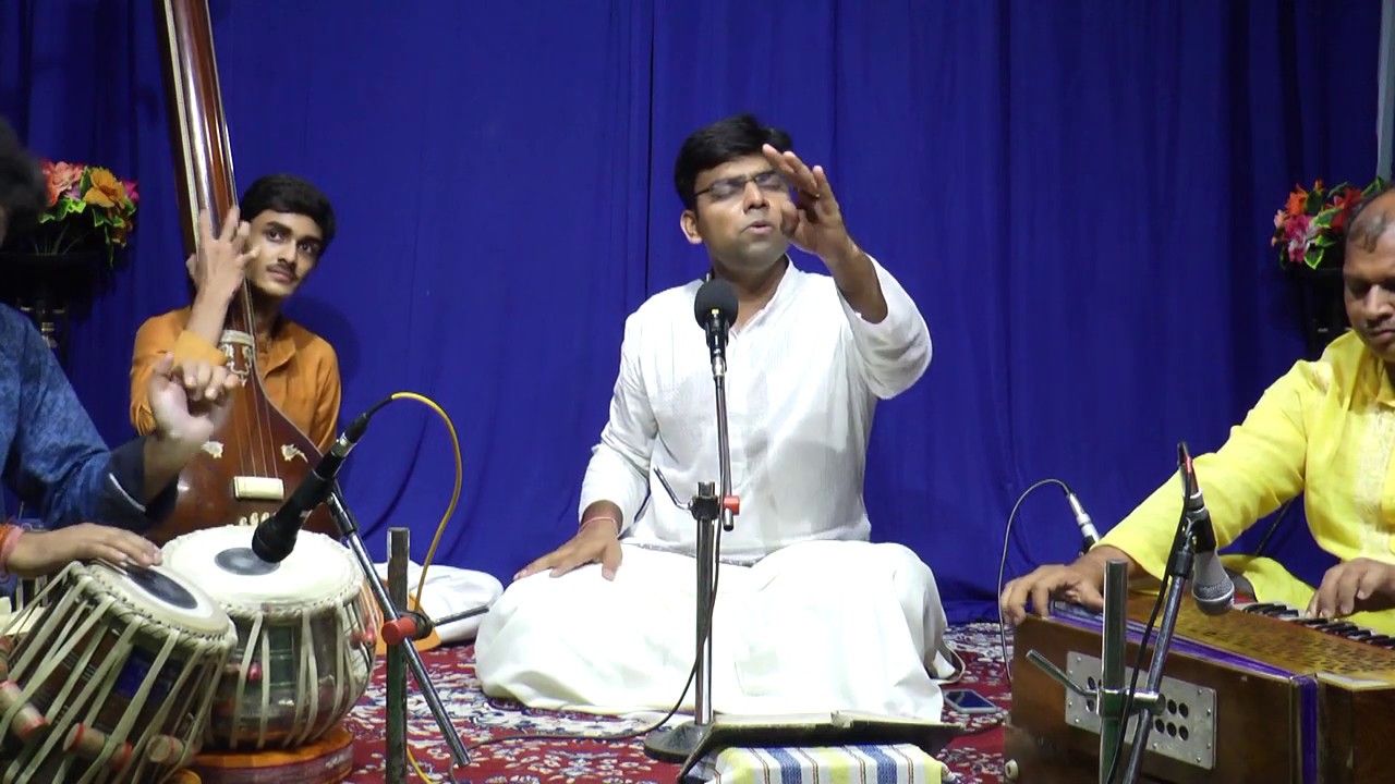 Raag Miya ki Todi - Vivek karmahe - YouTube