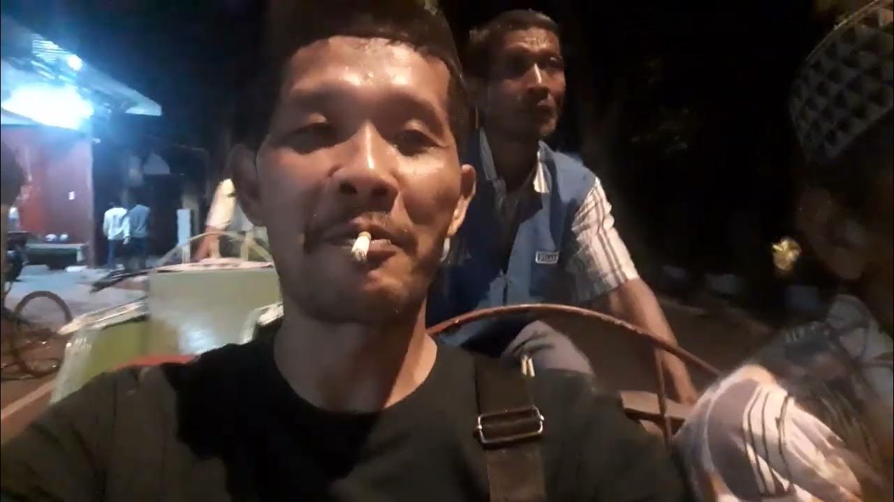 Naik Becak menuju Makam Sunan Bonang - YouTube