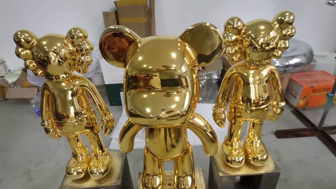 Stainless steel golden bear sculpture！ - YouTube