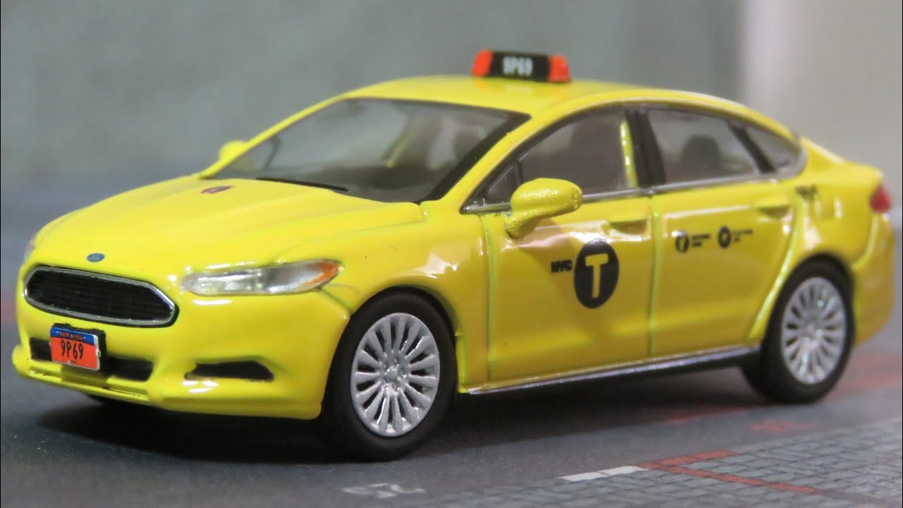 596 1/64 Ford Fusion NYC Taxi - YouTube