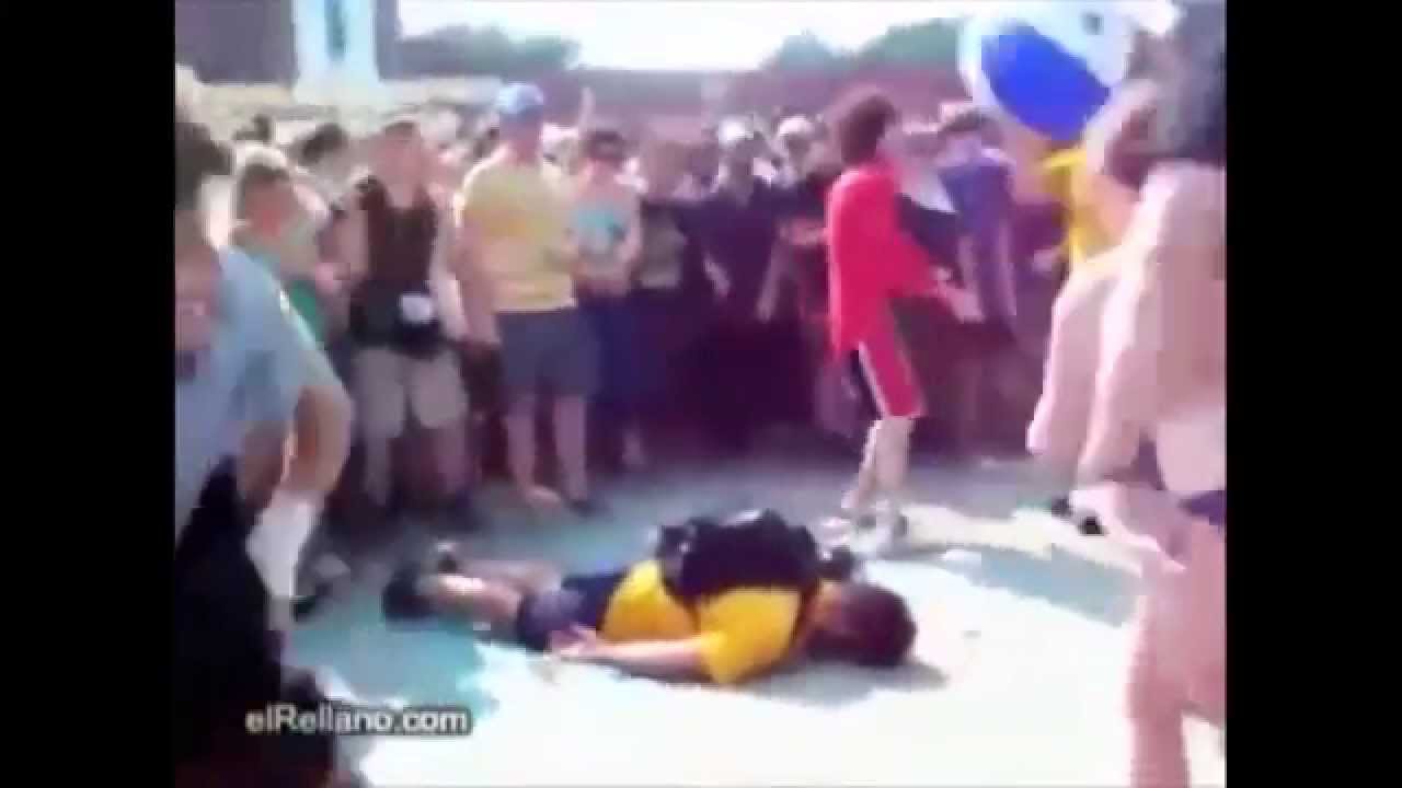 Mosh Pit Set To Kung Fu Fighting - YouTube