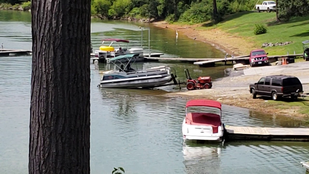 Hillbilly boat launch - YouTube