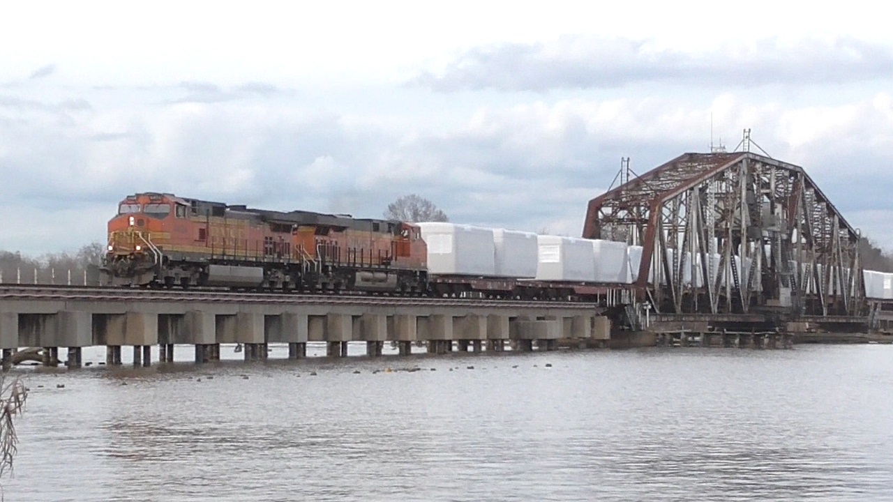 [4J] Exploring the Alabama State Dock Railyards in Mobile, AL, 01/15 ...