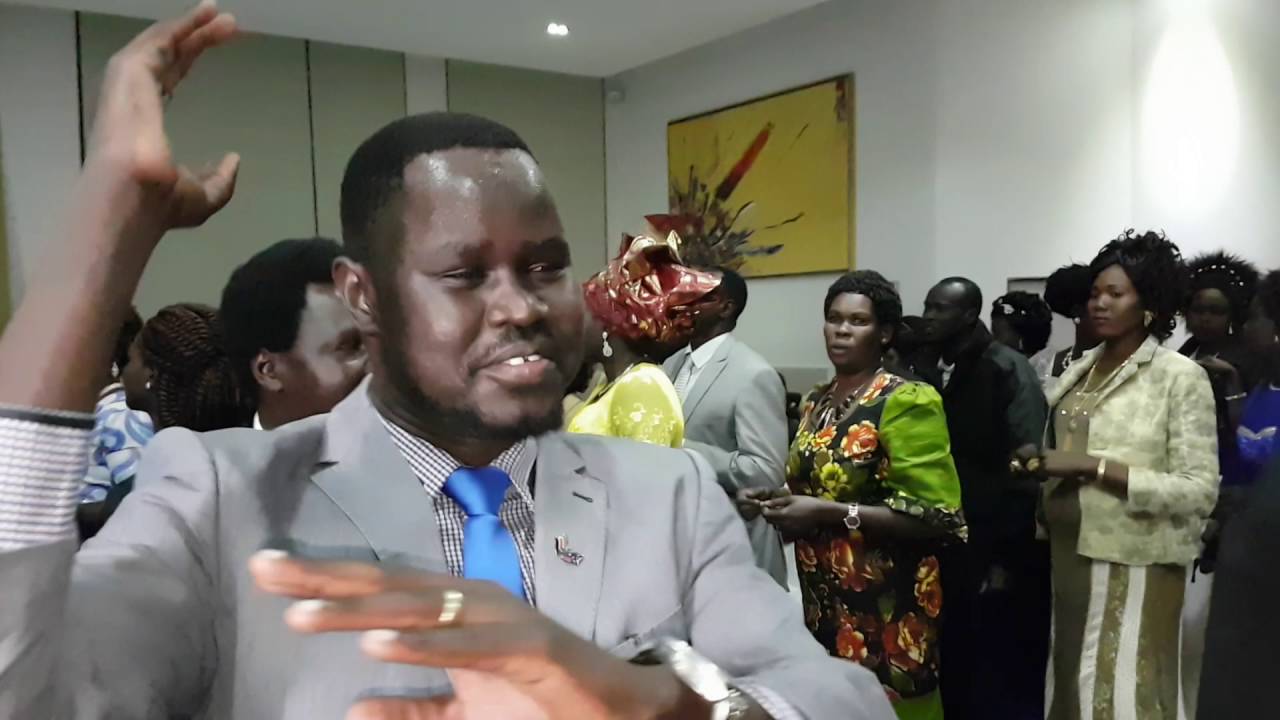 Bor County performing during the Kongor Girls Celebration in Melbourne ...