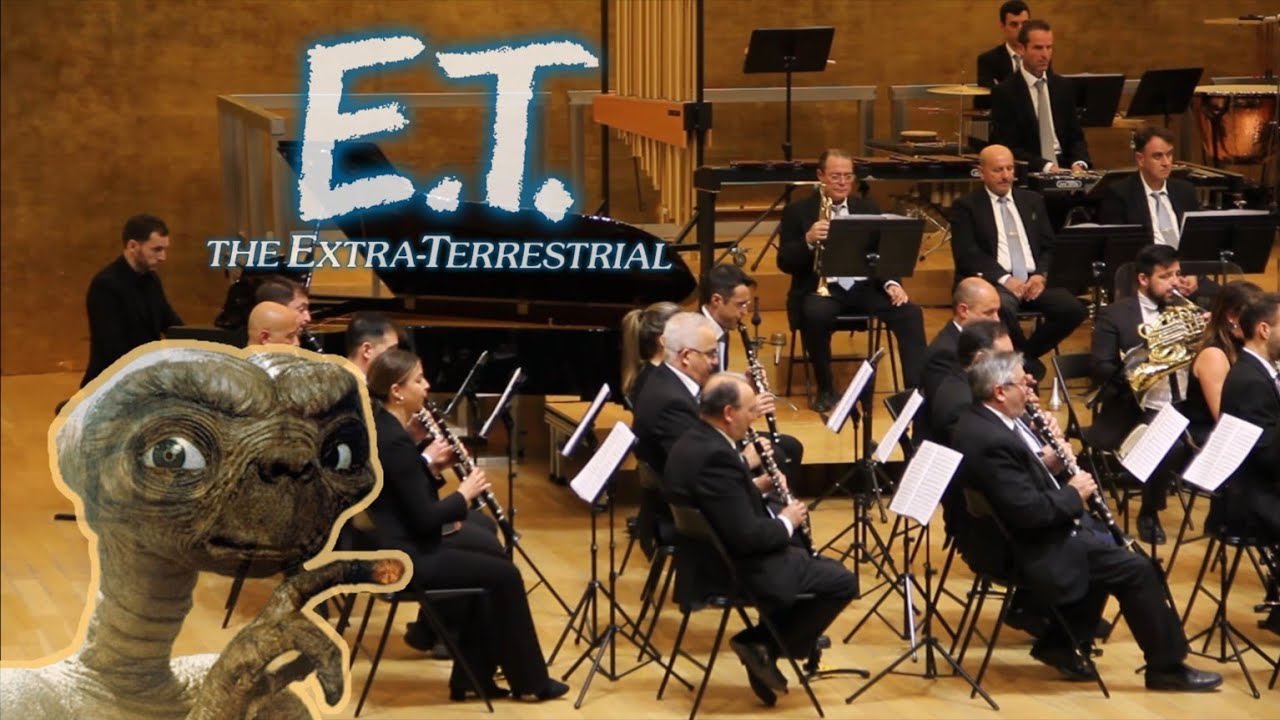 E.T. - Banda Municipal de Alicante - YouTube