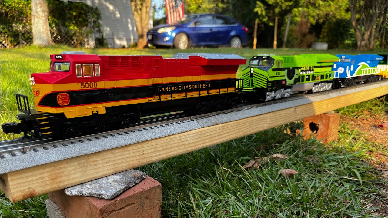 Lionel mega train lash up !! Lionel lionchief - YouTube