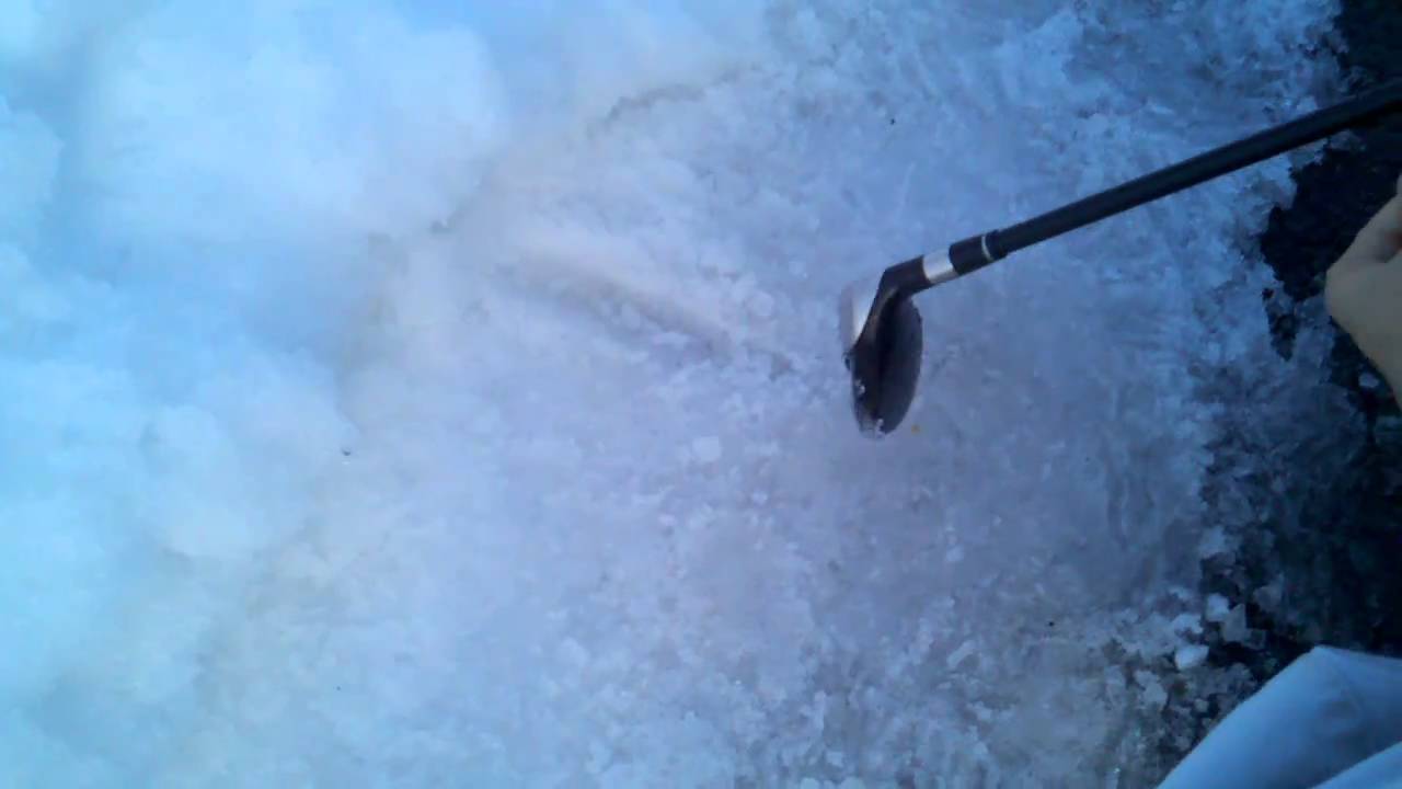 Golf on ice Michael - YouTube