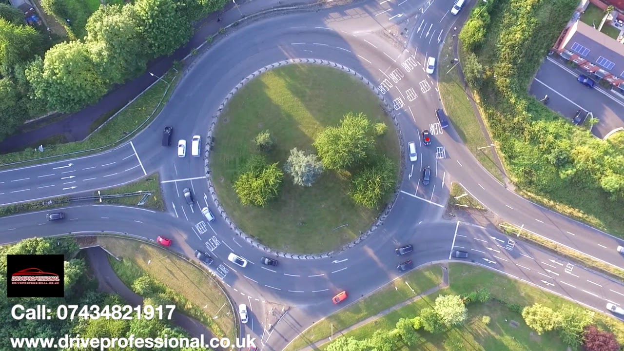 Approaching Littlemore Roundabout From Rosehill to Reading the A4074 10 ...