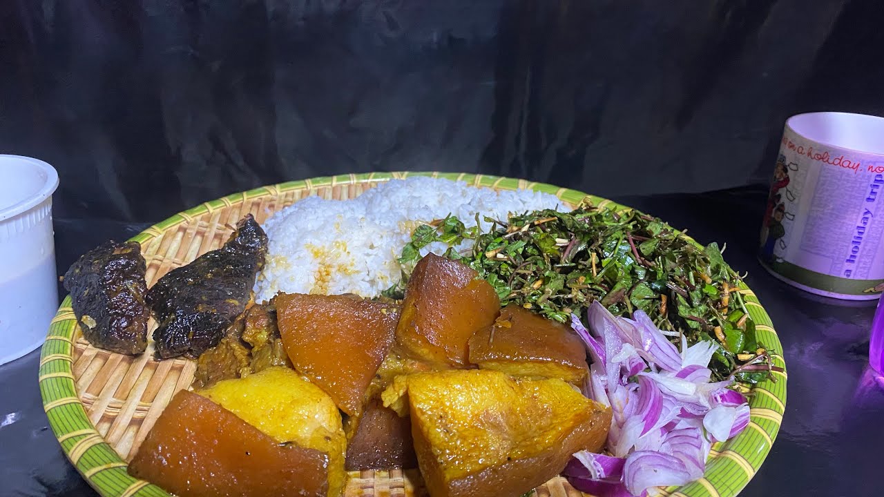 Spicy pork with Axone fermented soya bean - YouTube